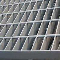 China Hot Dip Galvanized Steel Grating 6mm 10mm Heavy Duty Platform Walkway Stair Treads for sale