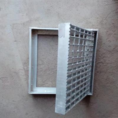 China Q195 Low Carbon Steel Galvanized Floor Grating 25x5mm Bearing Bar Trench Drain Grates for sale