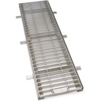 China Galvanized Steel Grating Drainage Cover 32x5mm for Driveway Trench Drain Grates Heavy Duty for sale