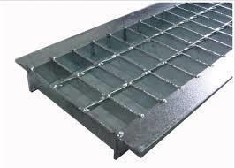 China Hot Dip Galvanized Steel Grating Trench Drain Cover 50x100mm Linear Ditch Cover for sale