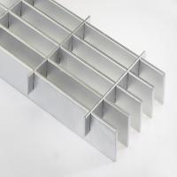 China Anti Skid Serrated Steel Grating Plate 15mm Load Bar Centres 100mm Cross Rods Walkway for sale