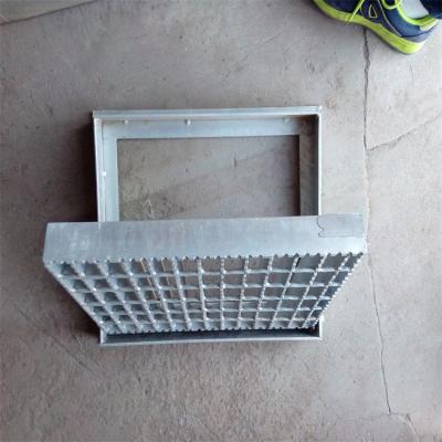 China Q235 Low Carbon Steel Drain Grates 20x3mm Anti Slip Trench Cover for Industrial Use for sale