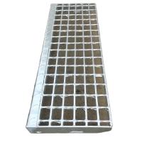 China Hot Dip Galvanized Steel Stair Treads T1 T2 T3 T4 Type Walkway Grating 25x5mm for sale