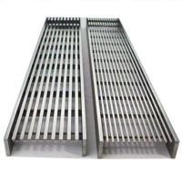 China 304 316 Stainless Steel Heel Proof Trench Grating 3mm Wedge Wire Drain Cover for sale