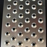 China Anti Skid Non Slip Carbon Steel Perforated Sheet 2.0mm Thickness Safety Grating 600-1800mm Width for sale