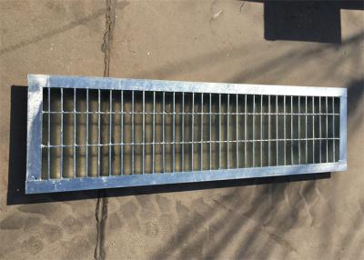 China Hot Dipped Galvanized Mild Steel Welded GT Shape Grating Trench Cover 1000mm Length for sale