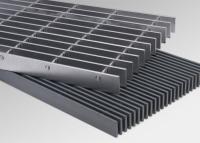 China Light Duty 50mm Swage Locked Steel Walkway Grating 6mm Cross Bar 100mm Centers for sale