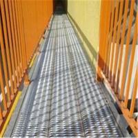 China Galvanized Steel Grip Strut Walkway 10 Gauge 24-36 Inch Width 5 Inch Channel Height Anti-Skid Serrated Grating for sale