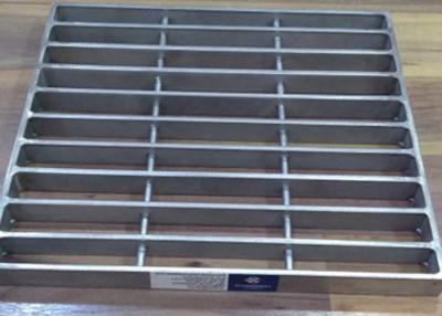 China SS316 Stainless Steel Walkway Grating 10mm Thickness with 20-60mm Load Bar Heights for Industrial Platforms for sale