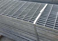 China Low Carbon Press Lock Steel Grating 19-P-4 Spacing Smooth Shaped for sale