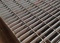 China High Loading Strength Black Galvanized Steel Grating Walkway for sale
