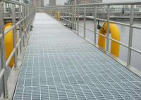 China Hot Dipped Galvanized Steel Walkway Grating 25x5mm Bearing Bar 30mm Pitch for sale