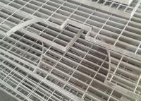China Hot Dipped Galvanized Steel Grating Walkway Driveway Catwalk 25x5mm Bearing Bar 30mm Pitch for sale