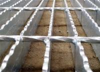 China Anti Slip Serrated Heavy Duty Steel Grate Hot Dipped Galvanized Coating 25x5mm Bearing Bar 40mm Pitch for sale