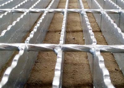 China Anti Slip Serrated Heavy Duty Steel Grate Hot Dipped Galvanized Coating 25x5mm Bearing Bar 40mm Pitch for sale