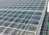 China Galvanized Q195 Steel Grating Flooring Walkway Catwalk 25x5mm Bearing Bar 40mm Pitch for sale