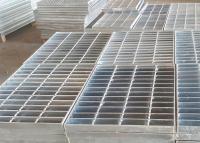 China Galvanized Q195 Steel Grating Flooring Walkway Catwalk 25x5mm Bearing Bar 40mm Pitch for sale