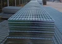 China Galvanized Steel Grating Walkway Platform 32x5mm Heavy Duty for Trailer Floor for sale
