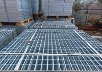 China Hot Dip Galvanized Steel Grating Walkway Platform 32x5mm Heavy Duty for Trailer Floor for sale