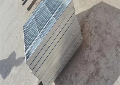 China Low Carbon Steel Grating 30x3mm Anti Corrosion Welded Platform Grating High Load for sale