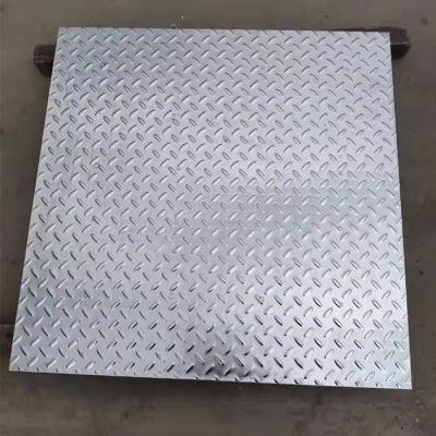China Hot Dip Galvanized Steel Grating with 2mm Checker Plate for Industrial Platforms for sale