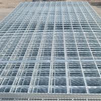 China Q235 Low Carbon Serrated Steel Grating Anti Slip Bearing Bar 914mm Length 1 3/16in Pitch for sale