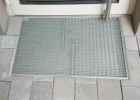China Galvanized Steel Grating Doormat 30mm Thick 30x30mm Mesh Heavy Duty Industrial Entrance Mat for sale