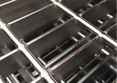 China 304 Stainless Steel Grating with 30mm Depth Loading Bars - 3mm Thickness, 1200x2400mm Panels for sale