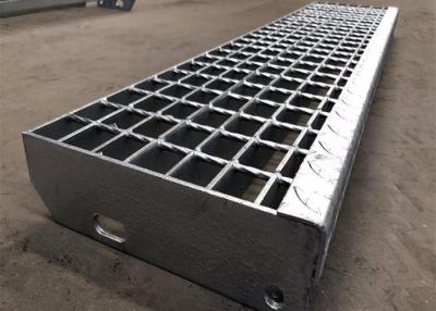China Low Carbon Steel Bar Grating Stair Treads 25x5mm Bearing Bar Anti Slip Surface for Industrial Walkway Platform for sale