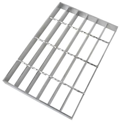 China Hot Dipped Galvanized Serrated Steel Grating 25x5mm Bearing Bar for Driveway Walkway Platform for sale