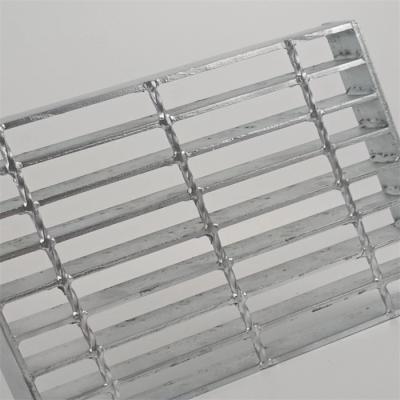 China Walkway Platform Industrial Steel Grating 32*5mm Galvanized for sale