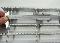 China Hot Dipped Galvanized Steel Bar Grating 19w4 Spacing 50x100mm 914x30mm for sale