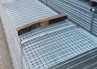 China Galvanized Bar Walkway Industrial Steel Grating Welding for sale