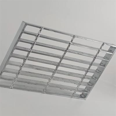 China Hot Dip Galvanized Floor Catwalk Steel Grating 25x5mm Bearing Bar 30mm Pitch for sale