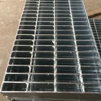 China Hot Dipped Galvanized Steel Grating 32x5mm Bearing Bar Anti Corrosion Floor Catwalk for sale