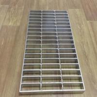 China Hot Dipped Galvanized Steel Walk Grating 25x5mm Serrated I Bar for Industrial Flooring for sale