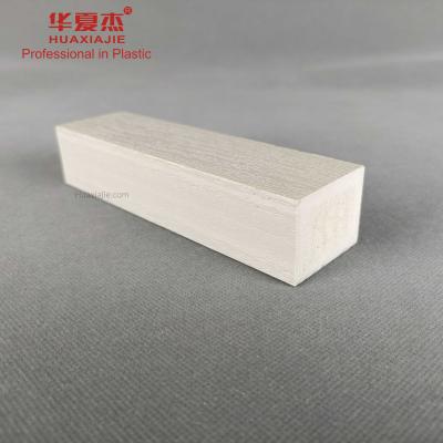 China Anticorrosion Pvc Crown Moulding For Living Pop Room for sale