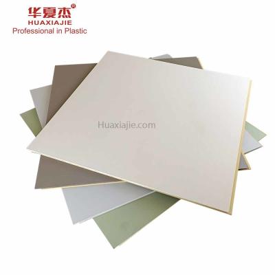 China Beautiful 2800*600*9mm WPC Wall Panel For Decoration Flat Surface for sale