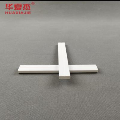 China Screen White Vinyl PVC Foam Moulding White Pvc Profile Indoor Building Decoration for sale