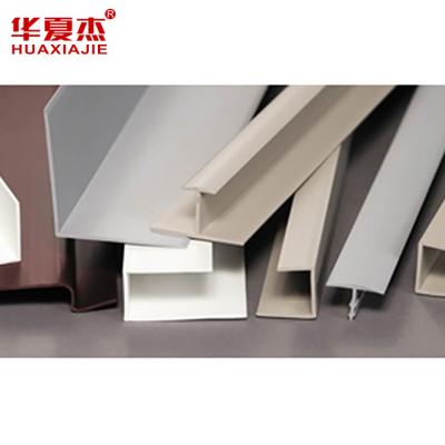 China Antiseptic Waterproof PVC Slatwall Panels with Excellent Fire Resistance for Garage Walls for sale