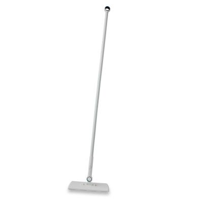 China Self-Clamping 23cm Microfiber Mop with 360-Degree Swivel for Effortless Floor Cleaning for sale