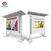 China IP55 3 Screens Outdoor LCD Digital Signage For Audio Video Image Web for sale