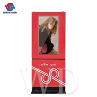 China 1080P / 4K LCD Outdoor Totem In IP55 Rated And Weather Resistant Red White for sale