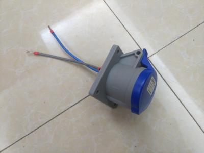 China 313 3P 16A 220V Straight Industrial Plug Sockets IP44 Waterproof With Blue Cover for sale