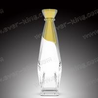 China 500mL Empty Glass Liquor Bottles , 570g Fancy Vodka Bottles for sale