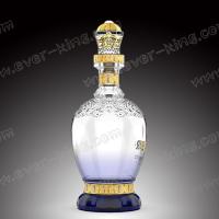 China Crystal White Flint Custom Glass Bottle 750 ML For Luxury Liquor And Spirit for sale