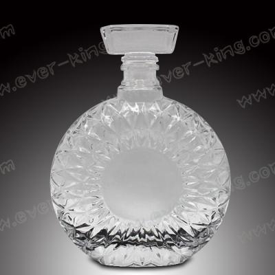 China 750 ml White Flint Nordic Style Vodka Glass Bottle for sale