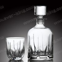 China ISO9001 750ml Clear Embossing Whiskey Empty Bottle for sale