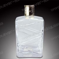 China 1500g Super Flint Glass Rum 750ml Drink Bottle for sale