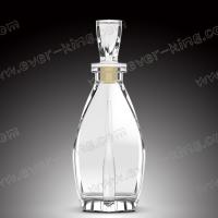 China SGS Cork Sealing White Glass 750 Ml Whiskey Bottle for sale